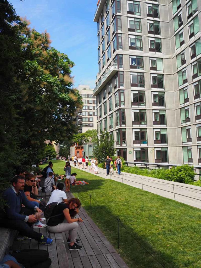 What can the High Line can inspire in your home’s own garden design?